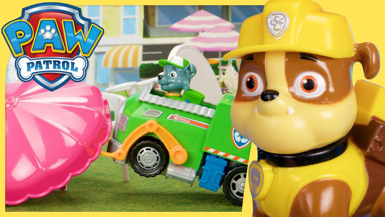 The Pups Save the Pet Parade | PAW Patrol | Toy Play for Kids - YouTube