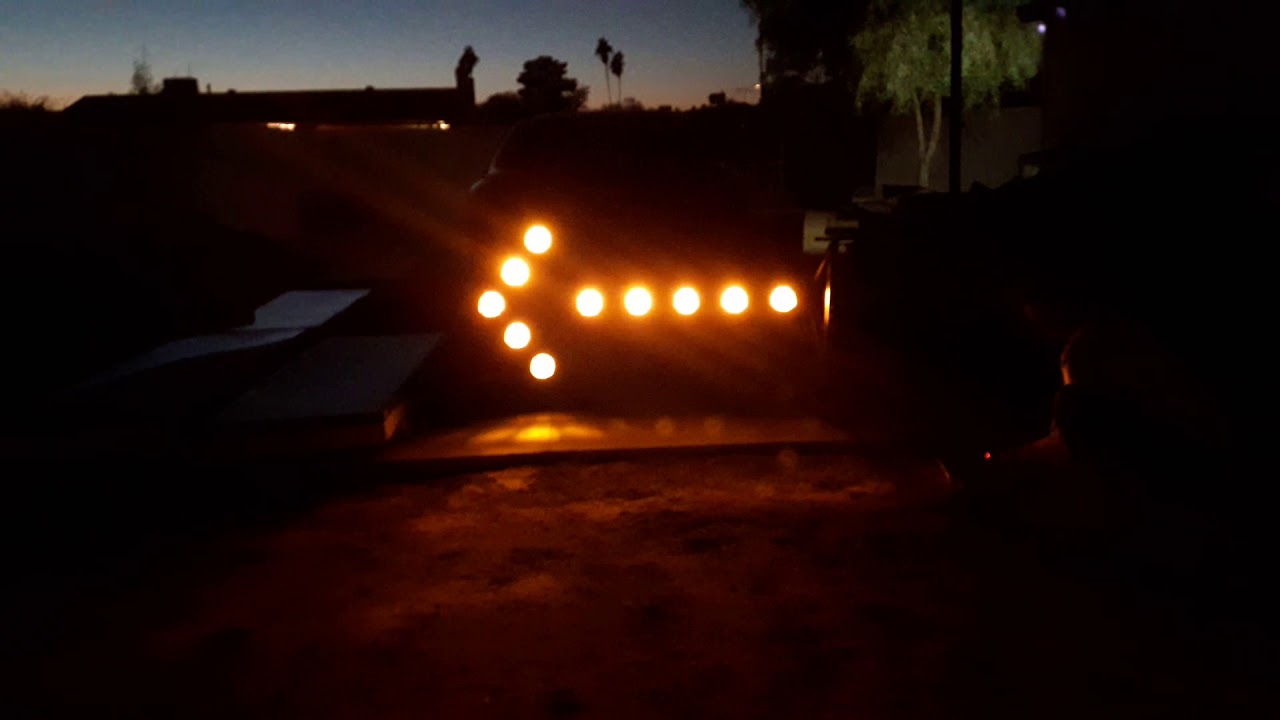 ARROW DISPLAY BOARD BY SUPERIOR SIGNAL - YouTube