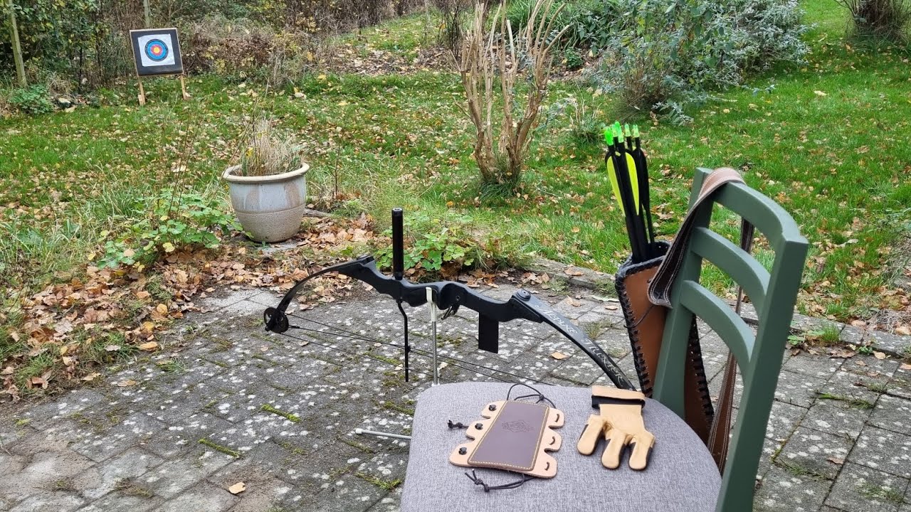 Shooting Compound Bow in my new lovely garden. Shooting Old-school with ...