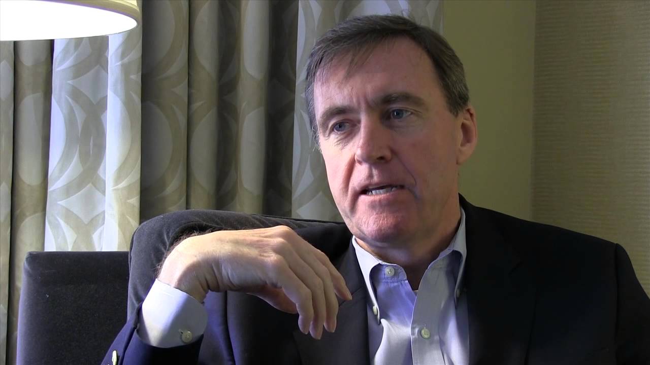 Chris Lowney on Pope Francis's Jesuit Leadership Skills - YouTube