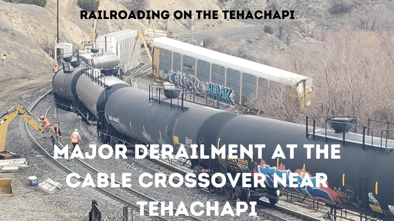 Derailment at the Cable Crossover near Tehachapi. 1/13/22 - YouTube