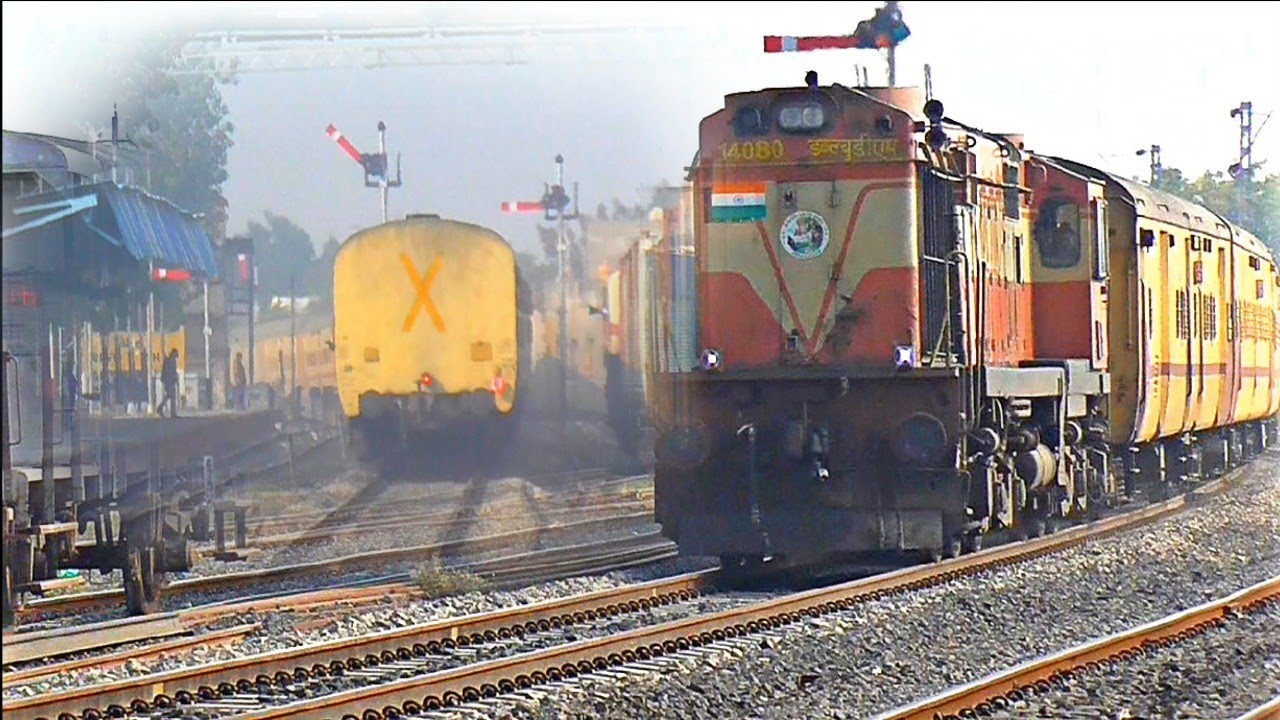 16338 Ernakulam Okha SF Express Blast through Than Station | Semaphore ...
