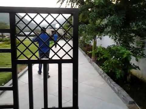 In Vzm gotlam Highway faceing RESORTS .BASE LAY OUT ...VERY VERY LOW ...