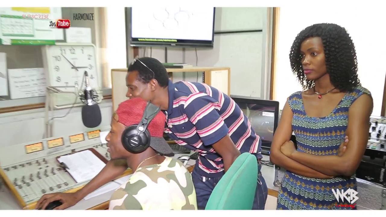 harmonize radio tour Uhuru fm #MATATIZO - YouTube