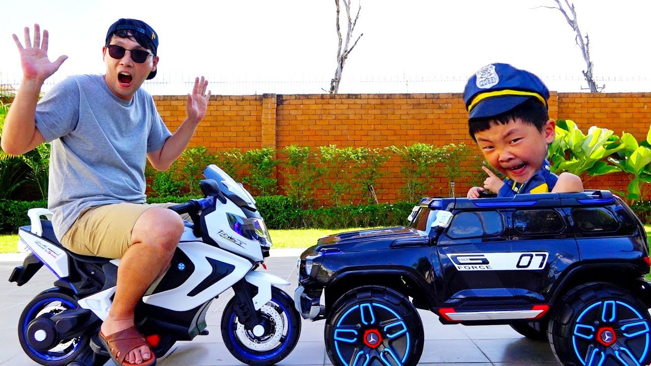 예준이의 경찰 직업체험 경찰 전동 자동차 슈퍼바이크 오토바이 장난감 놀이 Kids Police Power Wheels Car ...