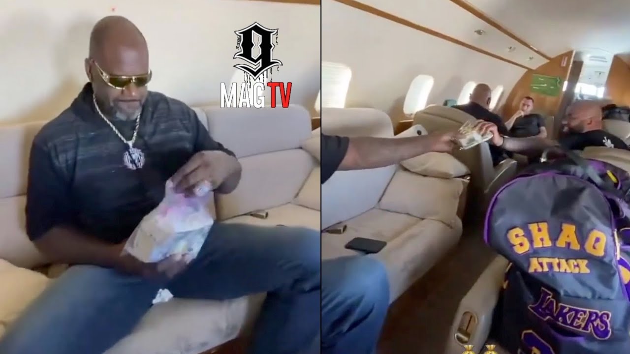 Shaq Passes Out $100k In Cash To Entourage On His Private Jet! 💰 - YouTube