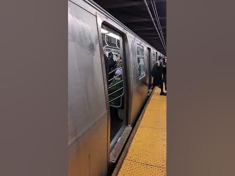 Canarsie Bound R143 L train Manhattan Bound R143 L trains action at Graham Avenue - YouTube
