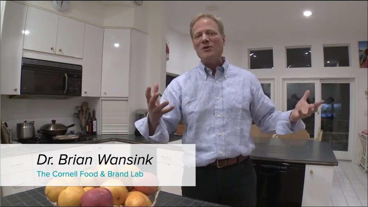 Dr. Oz introduces Food Psychology expert Brian Wansink on wimpy ...