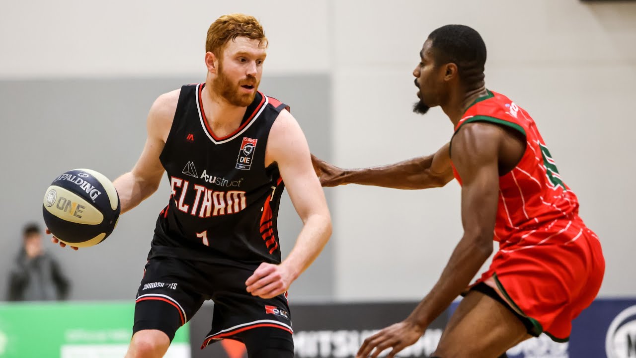 NBL1 action: Eltham's Angus Glover vs Diamond Valley - YouTube