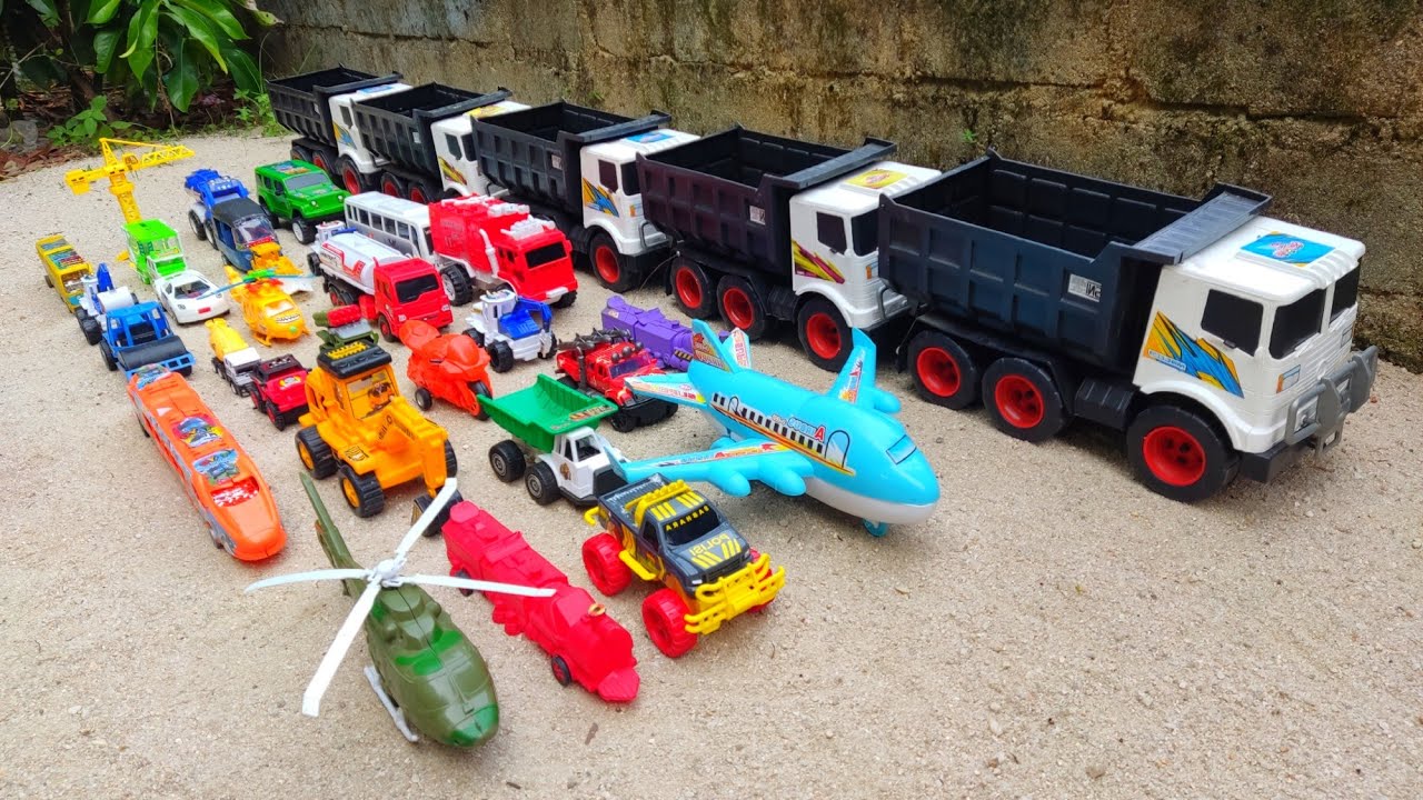 Mobil Truk Tronton Panjang Penuh Mainan Mobilan Bulldozer Besar ...