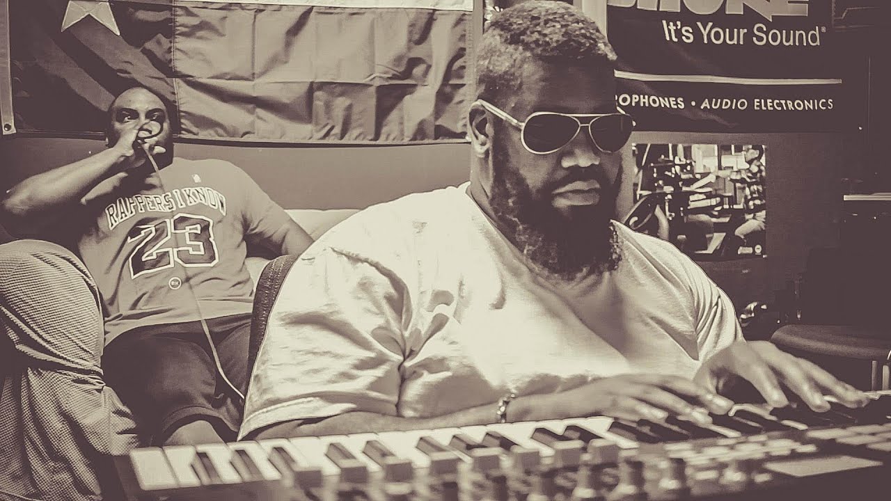 Extended Play: King Mason x D Randle Perform "Work In Progress" - YouTube