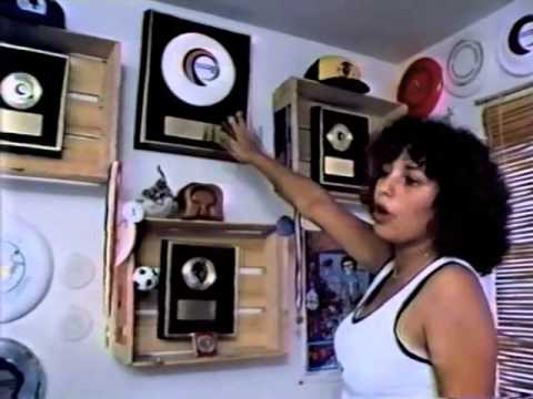 Laura Engel Frisbee on REAL PEOPLE 1979 - YouTube