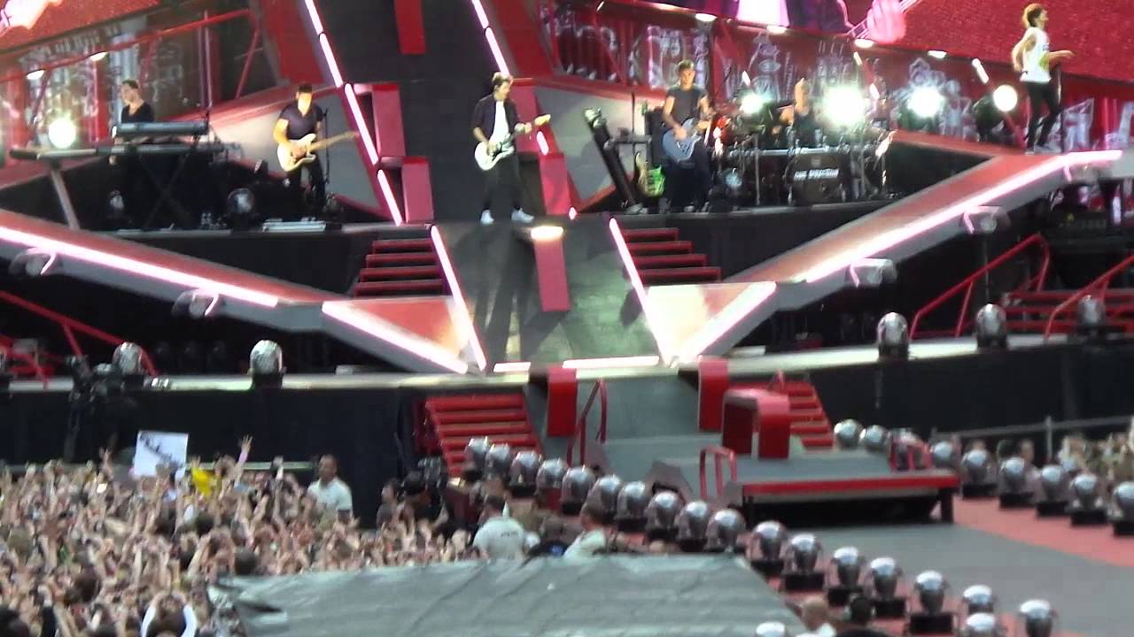 One Direction concert opening Düsseldorf 2 July 2014 - YouTube