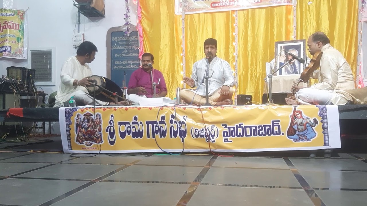 Vatapi ganapatim bhale by mantha srinivas - YouTube