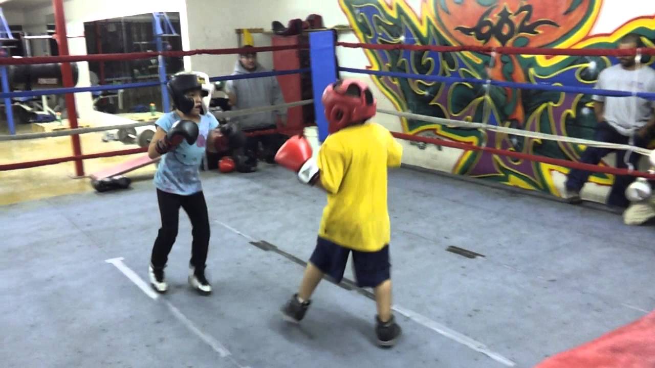 Sparring at Fuentes Boxing Gym In Phx Az.. Part 2 - YouTube