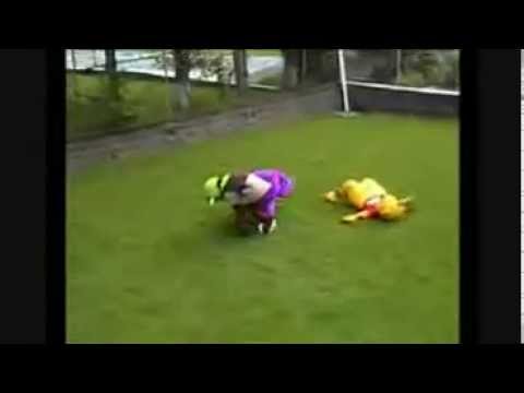 BARNEY VS SHREK VS WINI POOH.wmv - YouTube
