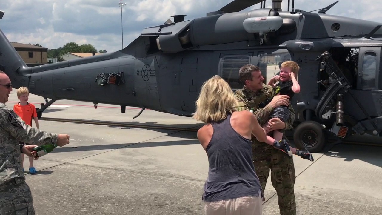 Col. Thomas Kunkel performed his final flight and celebration as the ...