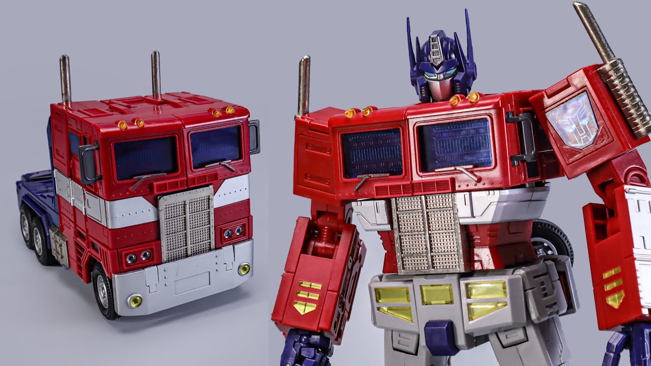 Old timer Optimus Prime，looks like MPG？TW OP transformation. - YouTube