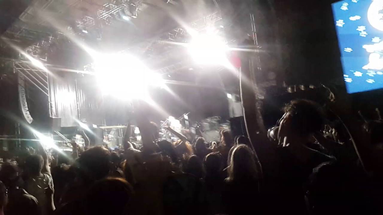 Puto - Molotov Live @ Madrid - YouTube