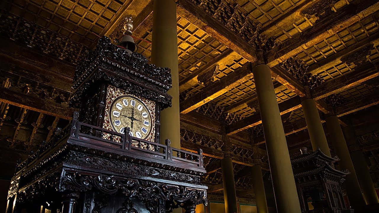 Palace Museum: 'Bonsai trees' of gemstones and rare clocks - YouTube