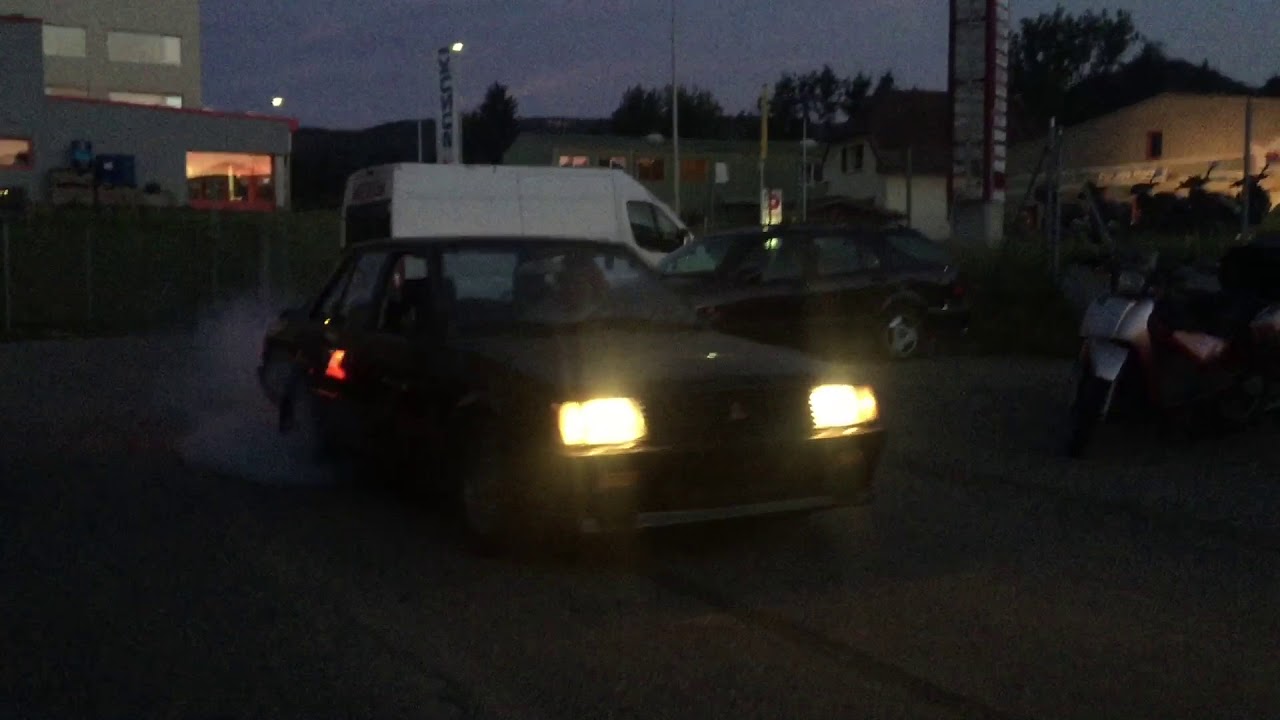 Mitsubishi Lancer EX 2000 Turbo burnout - YouTube