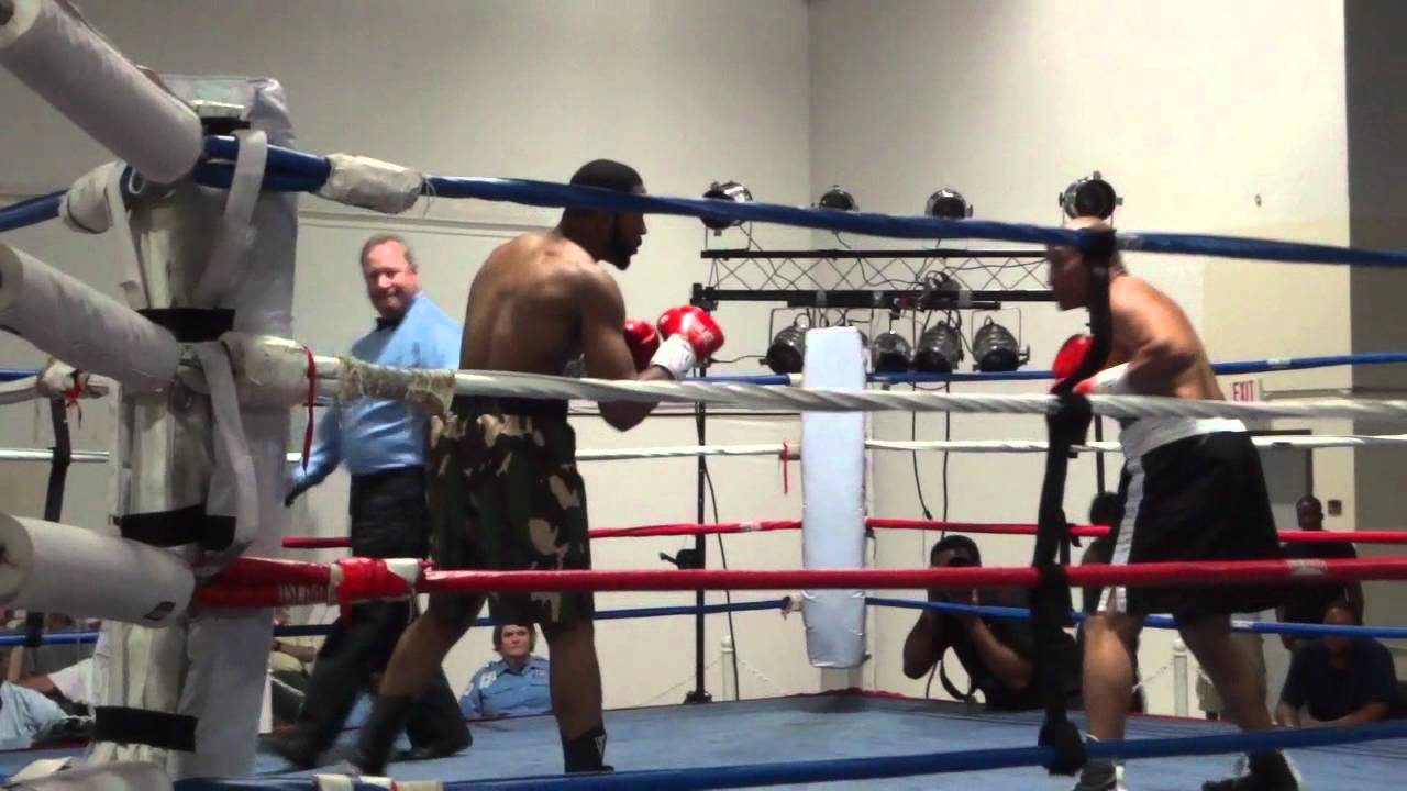 Round 1 Frank Armstrong Jr. vs. Quinton Rankin Charlotte NC Fight ...