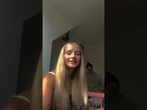 Routines 🎉 two beautiful girl try henna 🥰❤🎉🎉