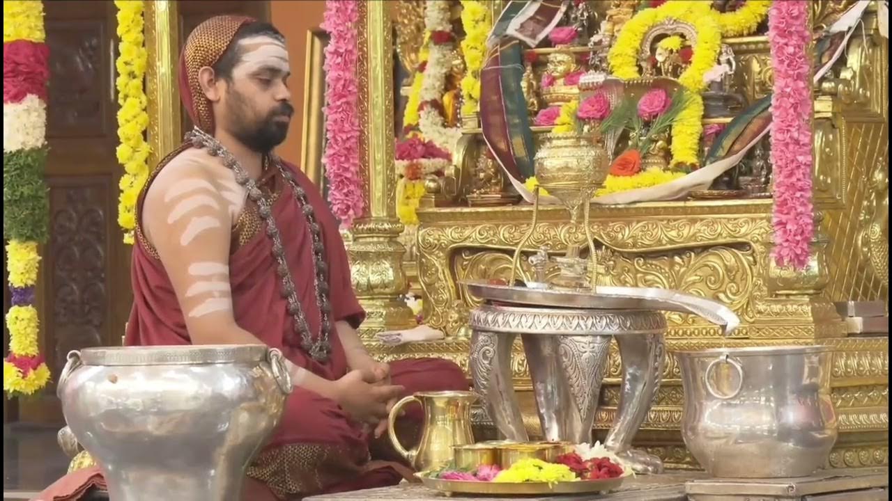 Abhishekam | Shree Vidhushekhara Bharathi| Swamiji 🚩 Sringeri - YouTube