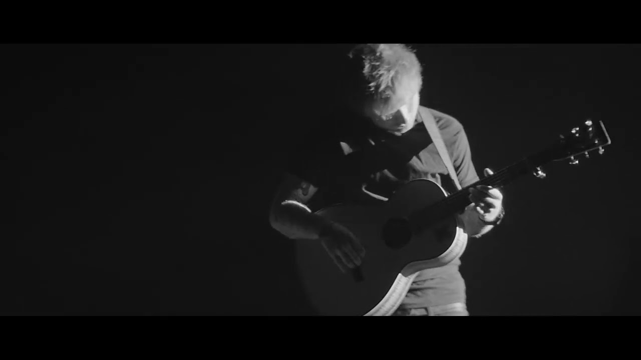Ed Sheeran _ One . Video - YouTube