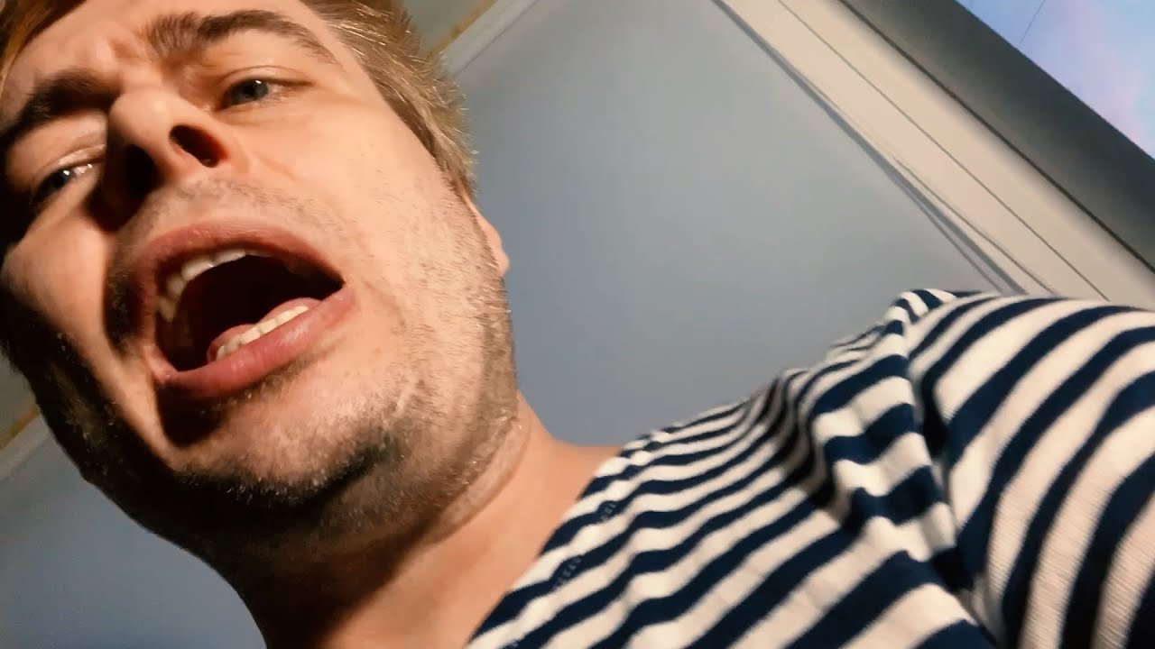 Alex Angel - We Are The Champions (Live) - YouTube