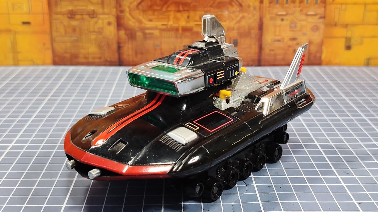 Review FR : Space Sheriff Sharivan / X-OR-02 : Tank Sharinger - YouTube