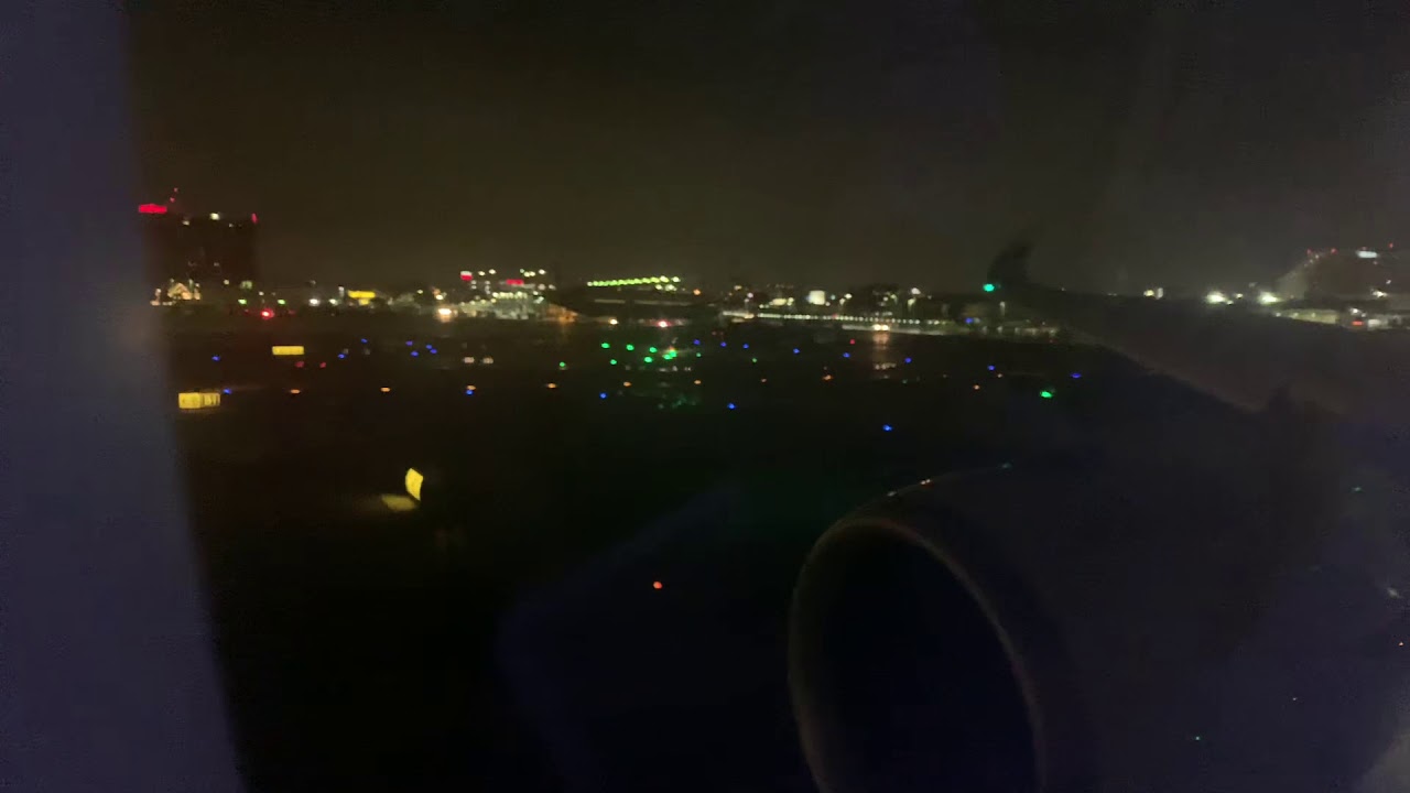 Finnair AY2 LAX-HEL Los Angeles - Helsinki evening takeoff - YouTube
