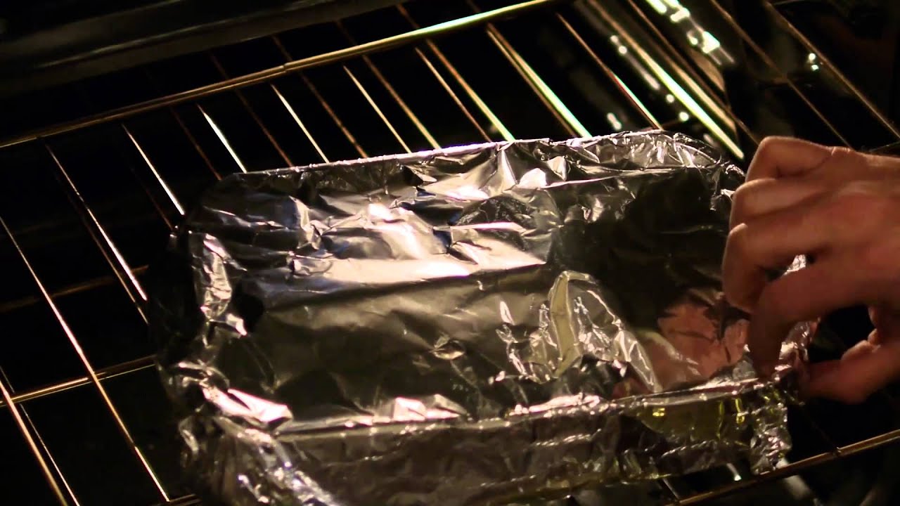 How to Broil Turkey Wings : Turkey Time - YouTube