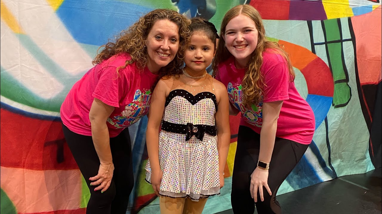 Ilze Ximena recital mayo 6, 2023 (the dance konnection) - YouTube