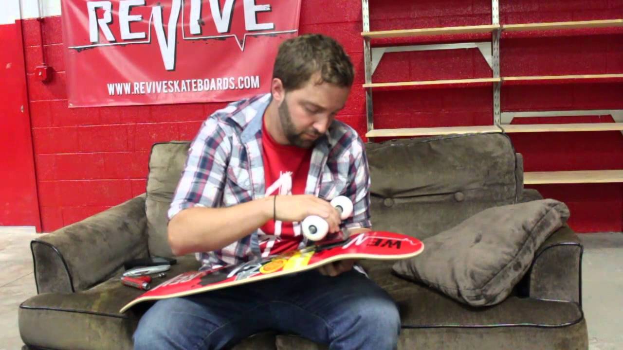 Setting Up My New Skateboard - Andy Schrock - YouTube