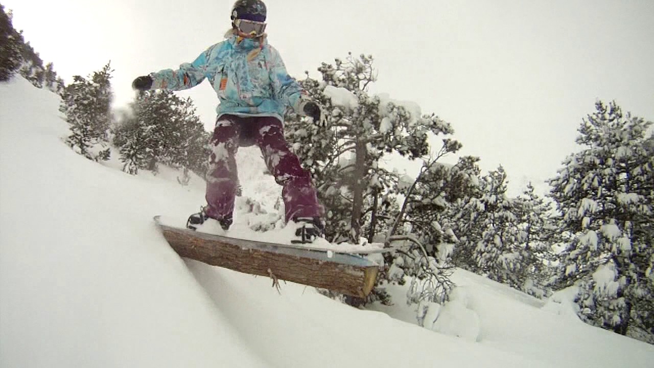 Snowboarding & Skiing in Andorra - YouTube