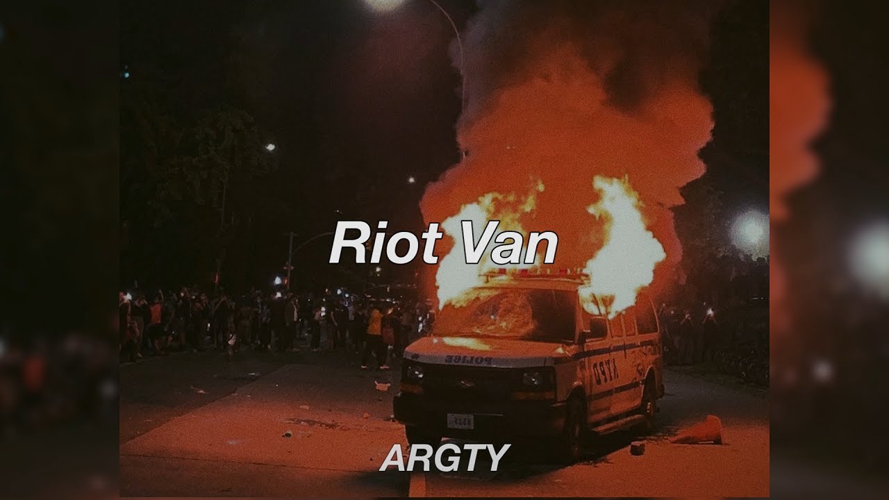 Riot Van - Arctic Monkeys| Lyrics & Sub Español - YouTube
