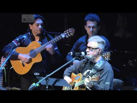 León Gieco y la Banda Sinfónica de Ciegos: La guitarra | La Ballena Azul