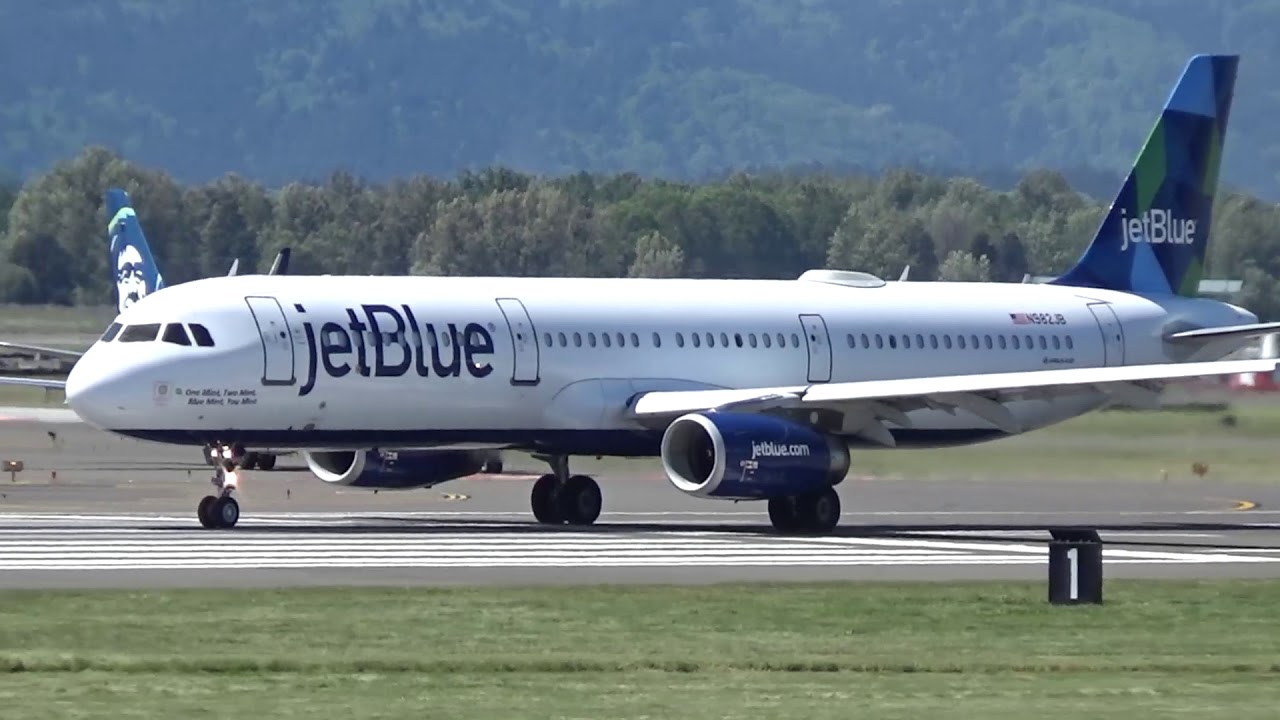 JetBlue N982JB Airbus A321 Takeoff Portland Airport (PDX) - YouTube