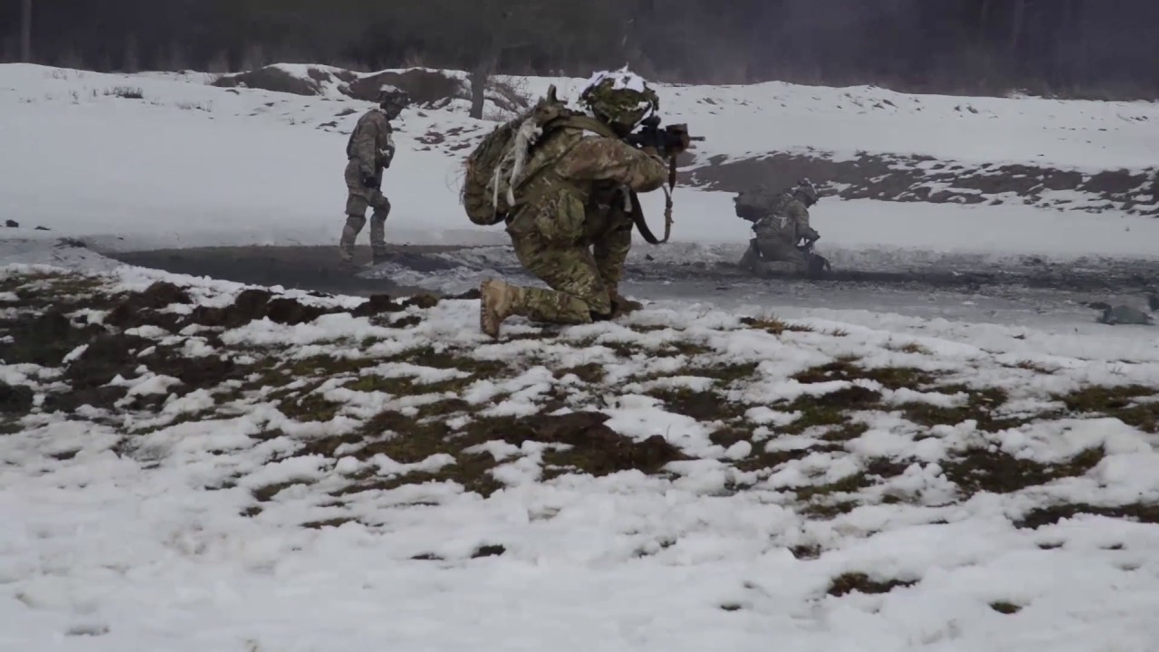 2nd Battalion 503rd Infantry Regiment live fire exercise - YouTube