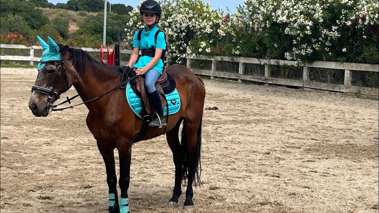 Nicole horse riding - YouTube