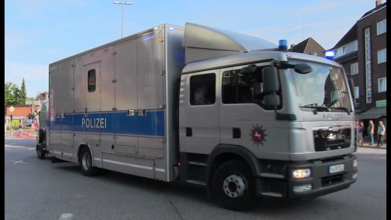 Polizei Reiterstaffel Braunschweig + Reiterstaffel Hannover - YouTube