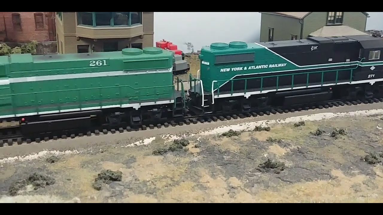 HO Scale NYAR RS70 on layout - YouTube