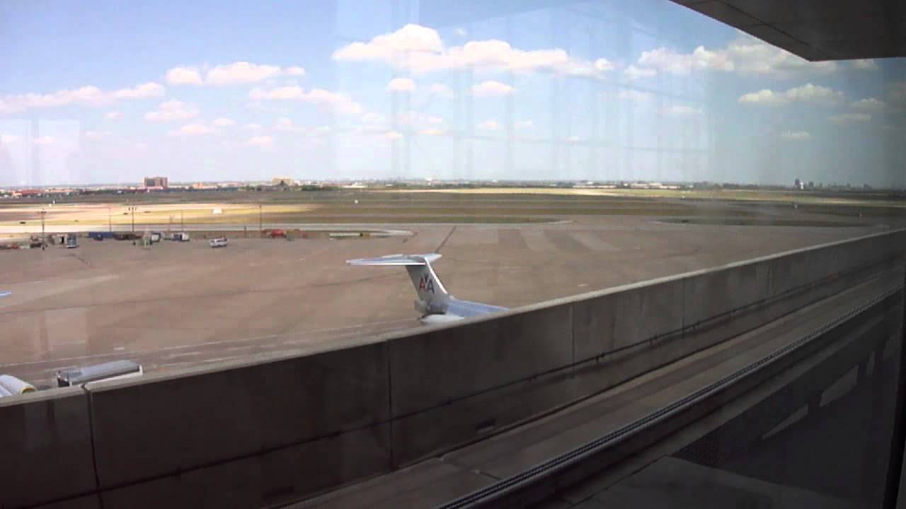 Skylink DFW - Dallas Fort Worth International Airport - Tren en el ...