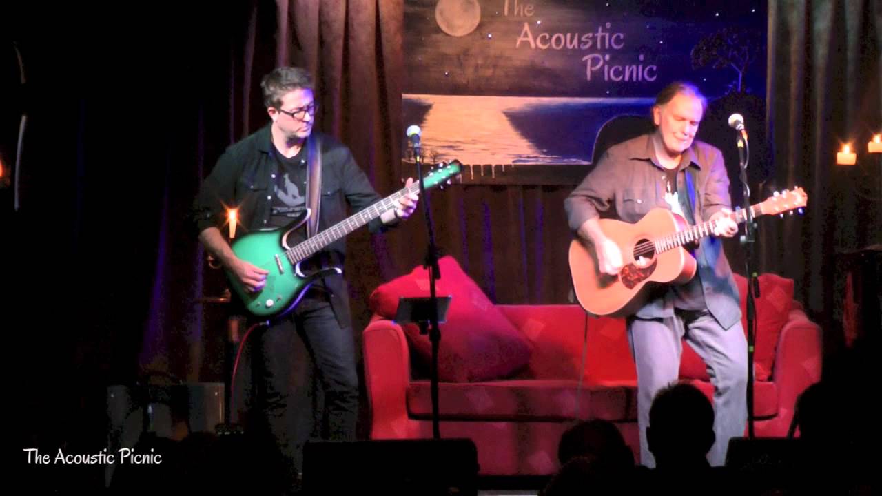 Kevin Bennett with Glen Hannah "The River" - YouTube
