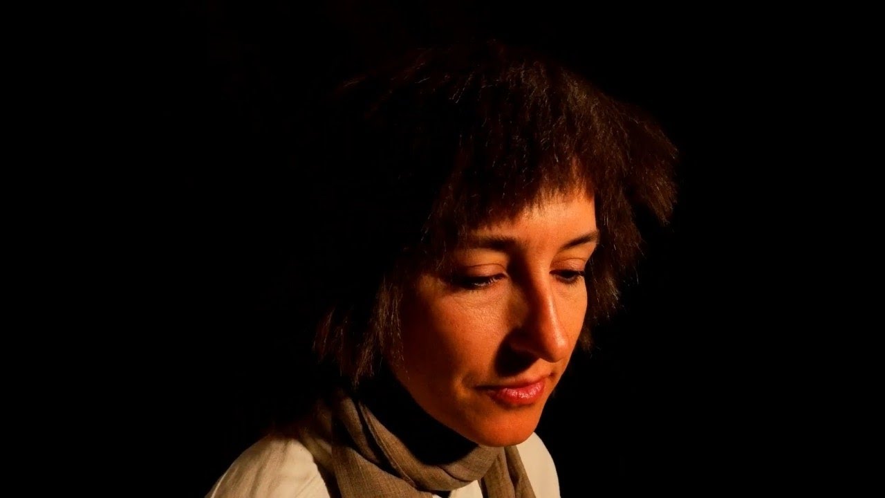 The 'cross' concept in piano technique | Conversations with Emma ...