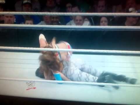 WWE LAYLA PIN FINISHER - YouTube