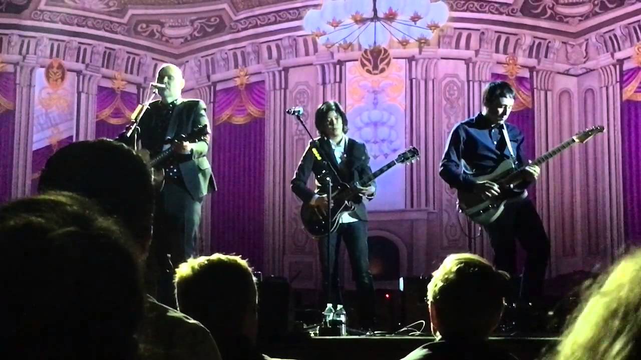 Smashing Pumpkins - Spaceboy (Live) 2016/03/27 Los Angeles with James ...