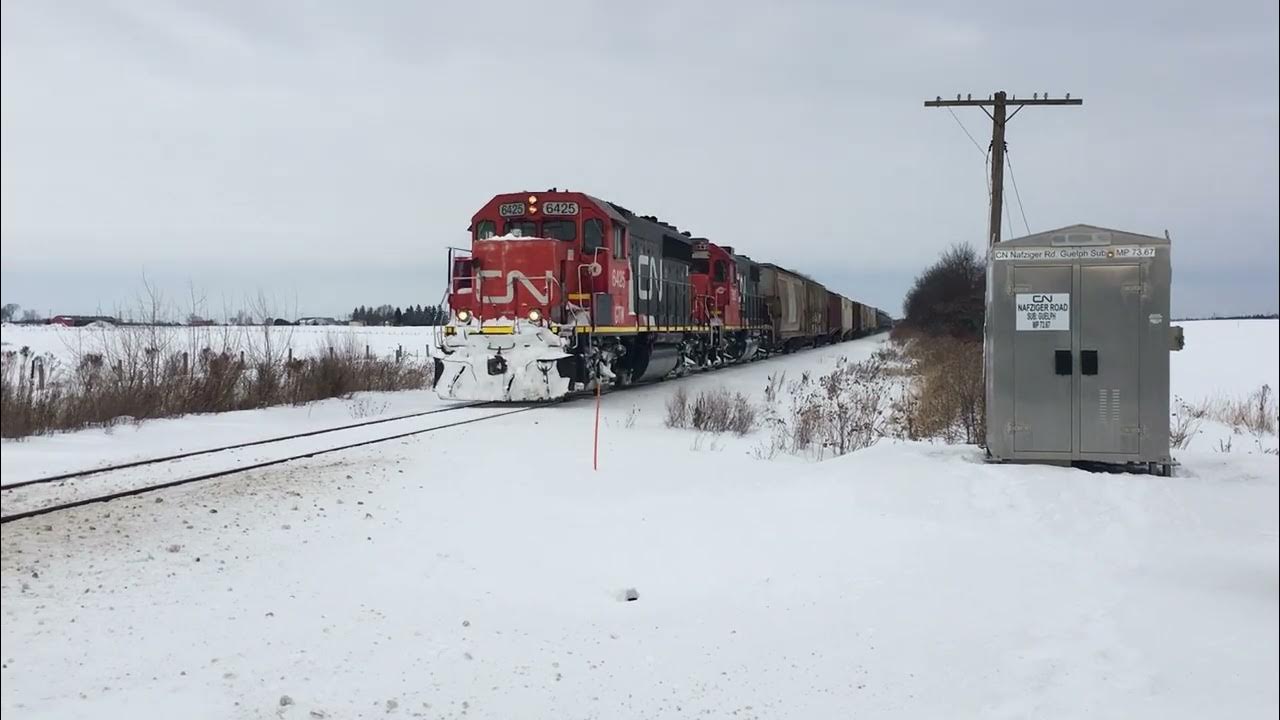CN L568 GTW GP40-2 6425 CN 7512 New Hamburg Ontario CN Guelph Subdivision West To Stratford ...