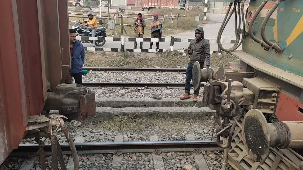 𝗪𝗔𝗚-𝟳 𝗖𝗼𝘂𝗽𝗹𝗶𝗻𝗴 𝗪𝗶𝘁𝗵 𝗚𝗼𝗼𝗱𝘀 𝗧𝗿𝗮𝗶𝗻 | 𝗪𝗔𝗚-𝟳 को मालगाड़ी से जोड़ते हुए ...